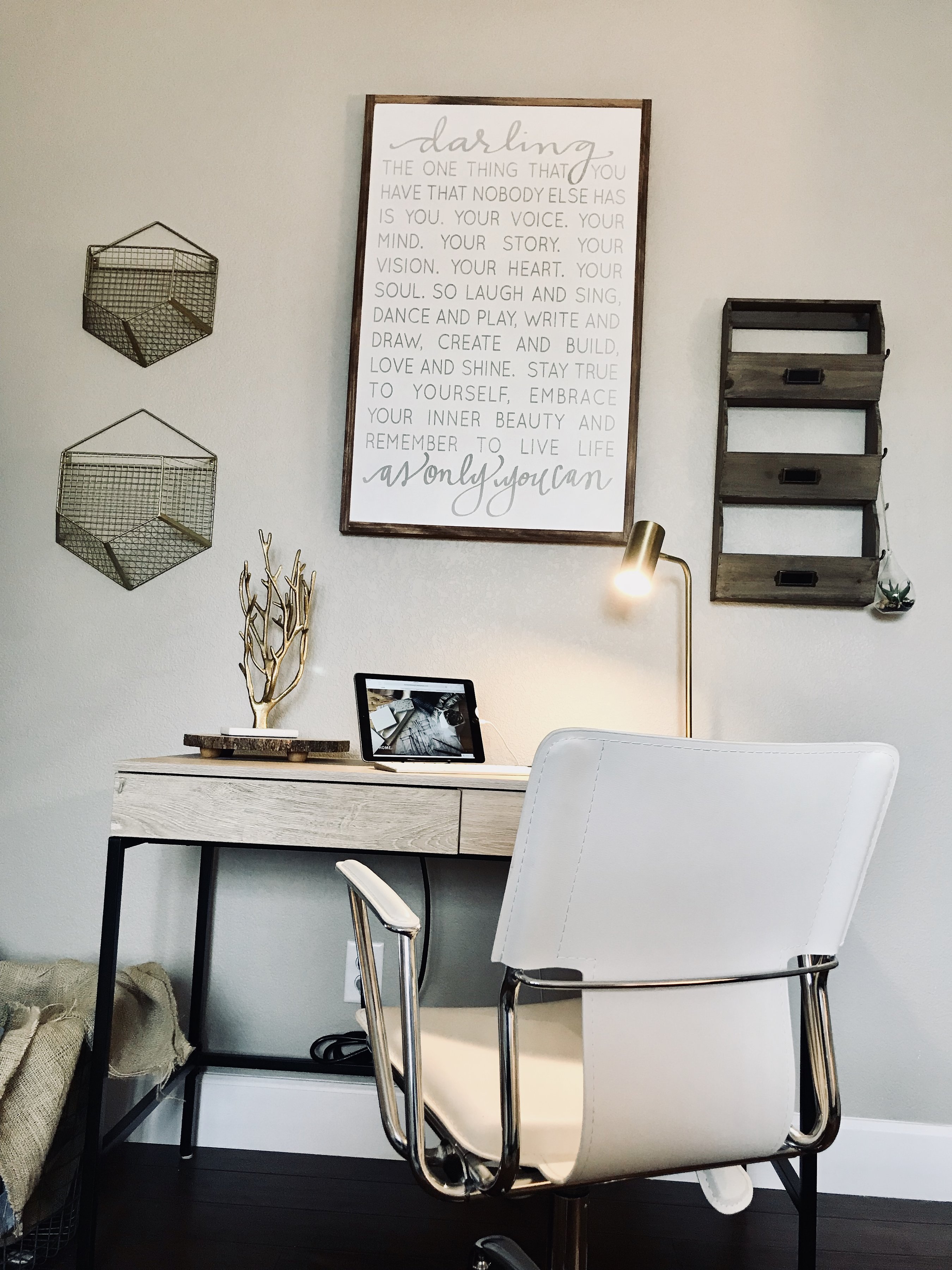 HOME. – INTERIOR DESIGN SERVICES